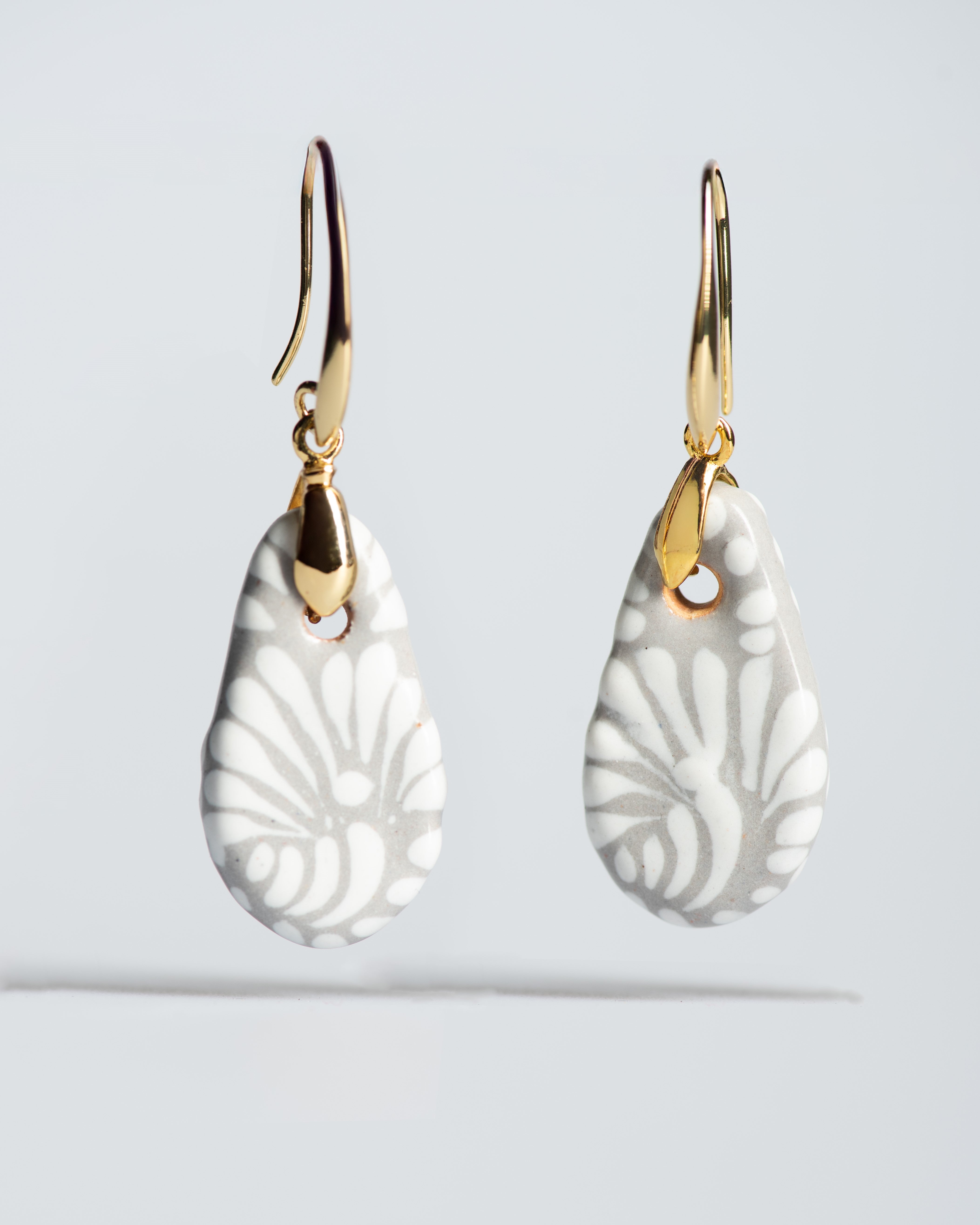 Gray Talavera Teardrop Earrings – Ceramic on Gold | Clayvera